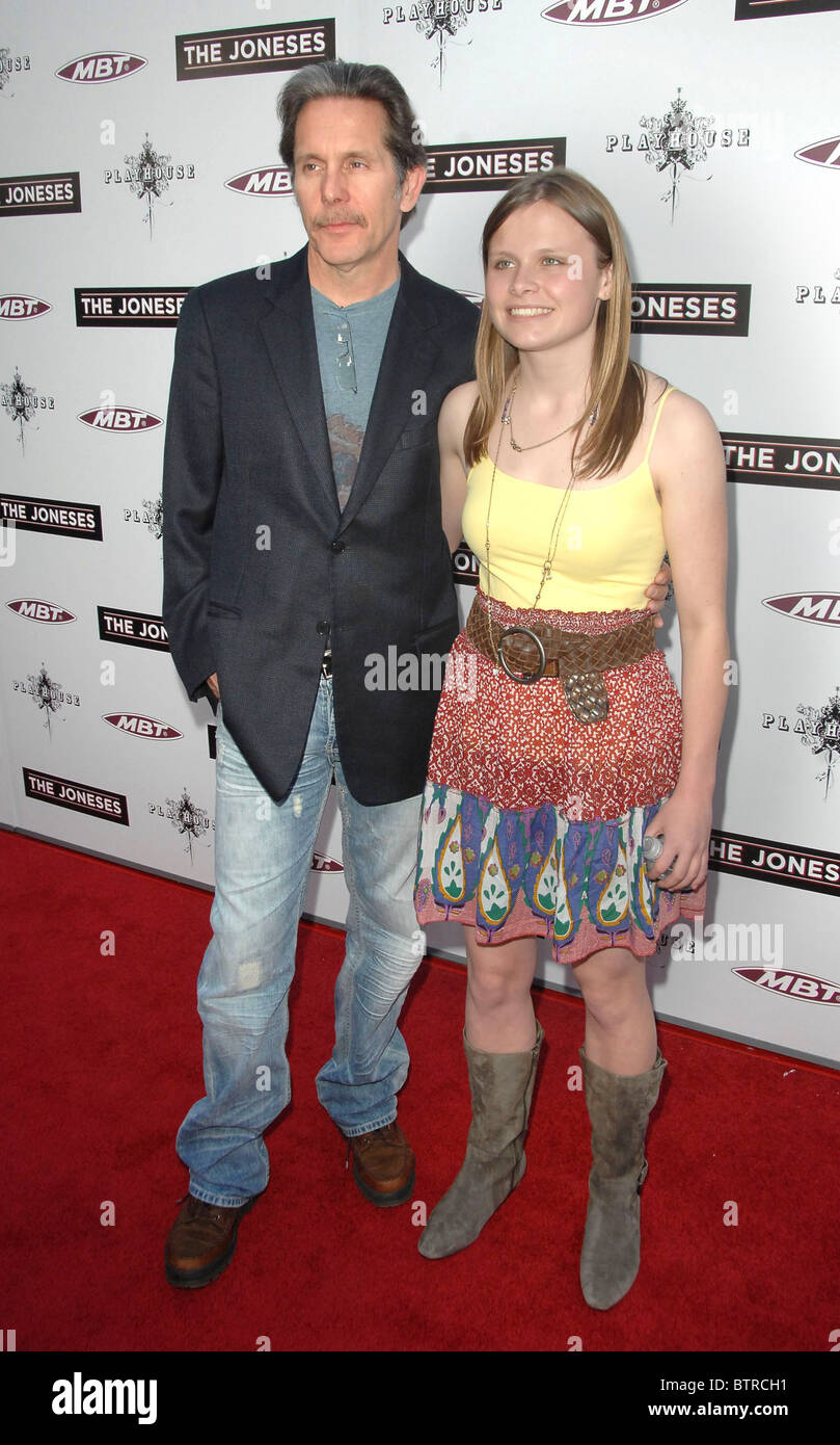 THE JONESES Premiere Stock Photo - Alamy