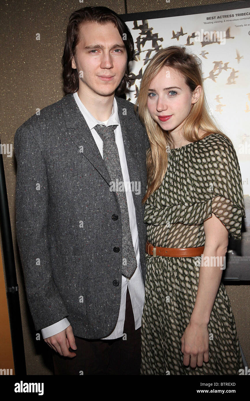 THE EXPLODING GIRL Premiere Stock Photo - Alamy