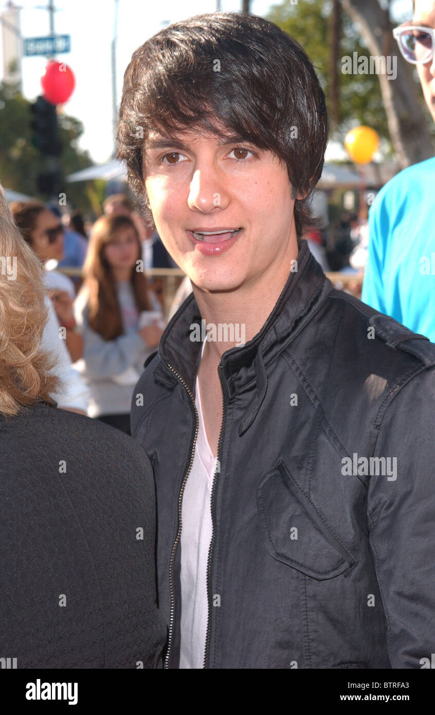 17th Annual Entertainment Industry Foundation (EIF) Revlon Run/Walk For ...