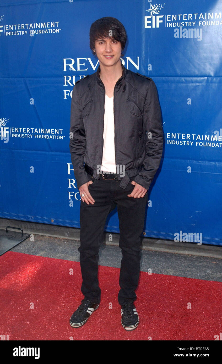 17th Annual Entertainment Industry Foundation (EIF) Revlon Run/Walk For ...