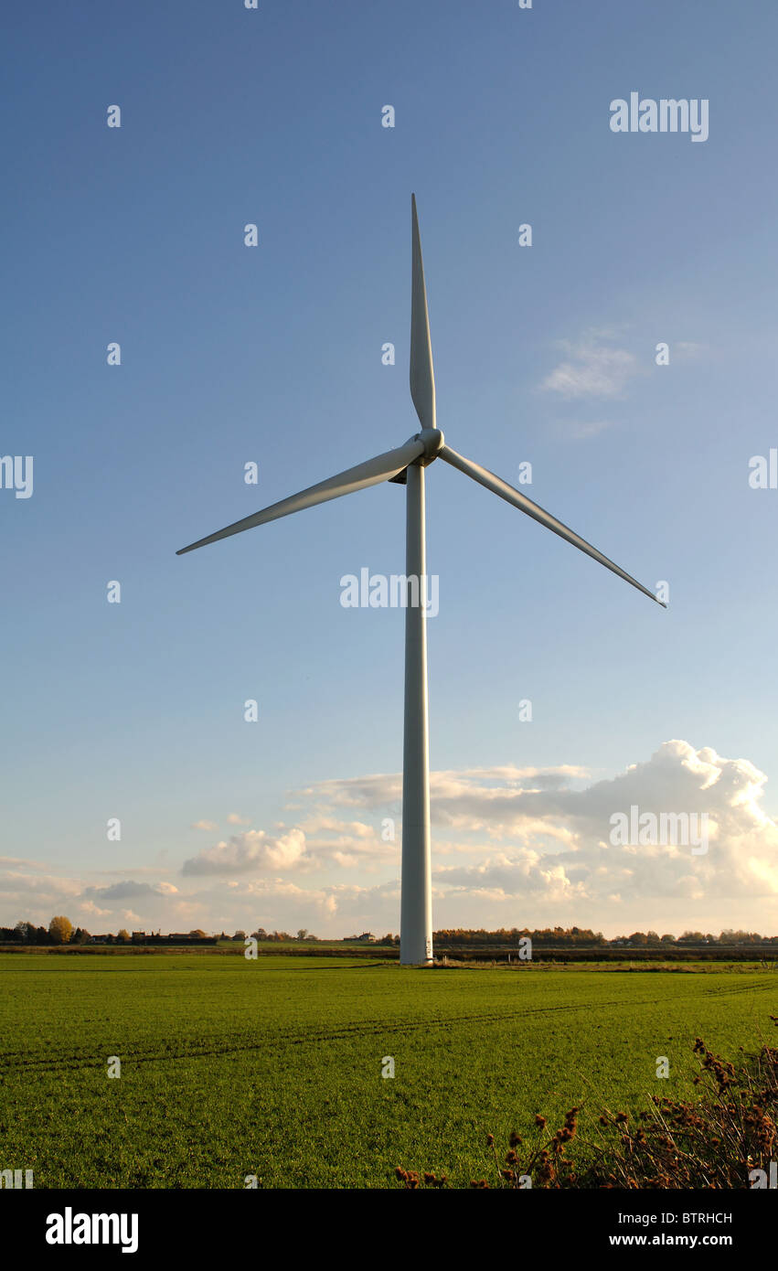 Lone wind turbine hi-res stock photography and images - Alamy
