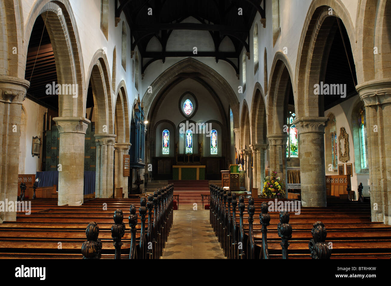 Interior of st thomas a becket church hi-res stock photography and ...