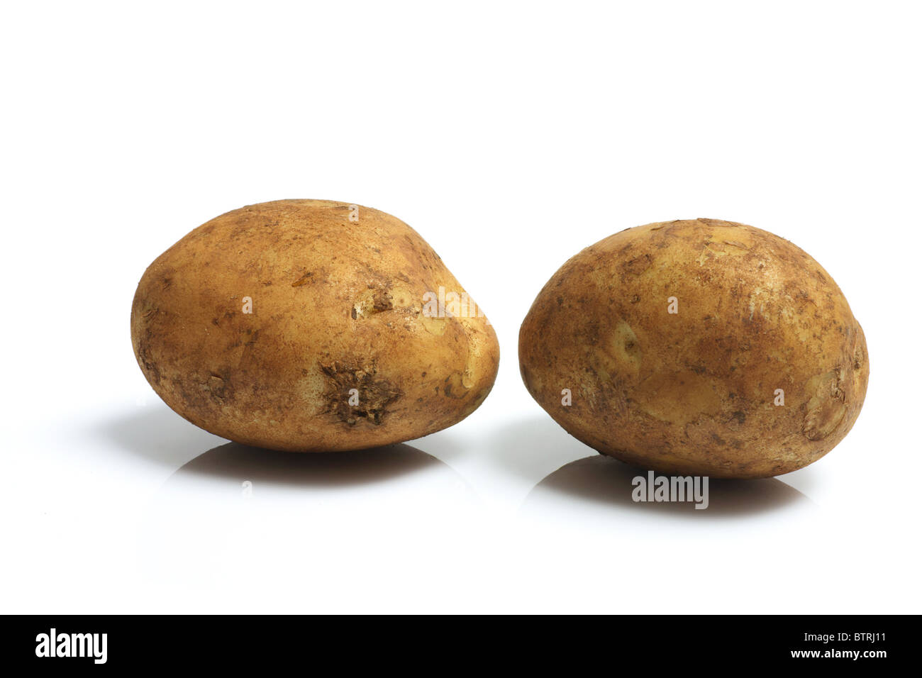 Unwashed potatoes hi-res stock photography and images - Alamy