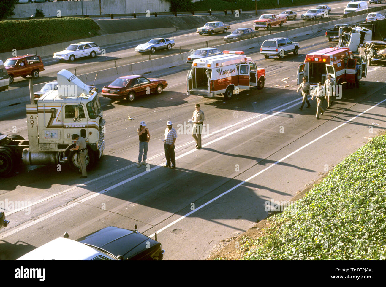 Paramedic road signal hi-res stock photography and images - Alamy
