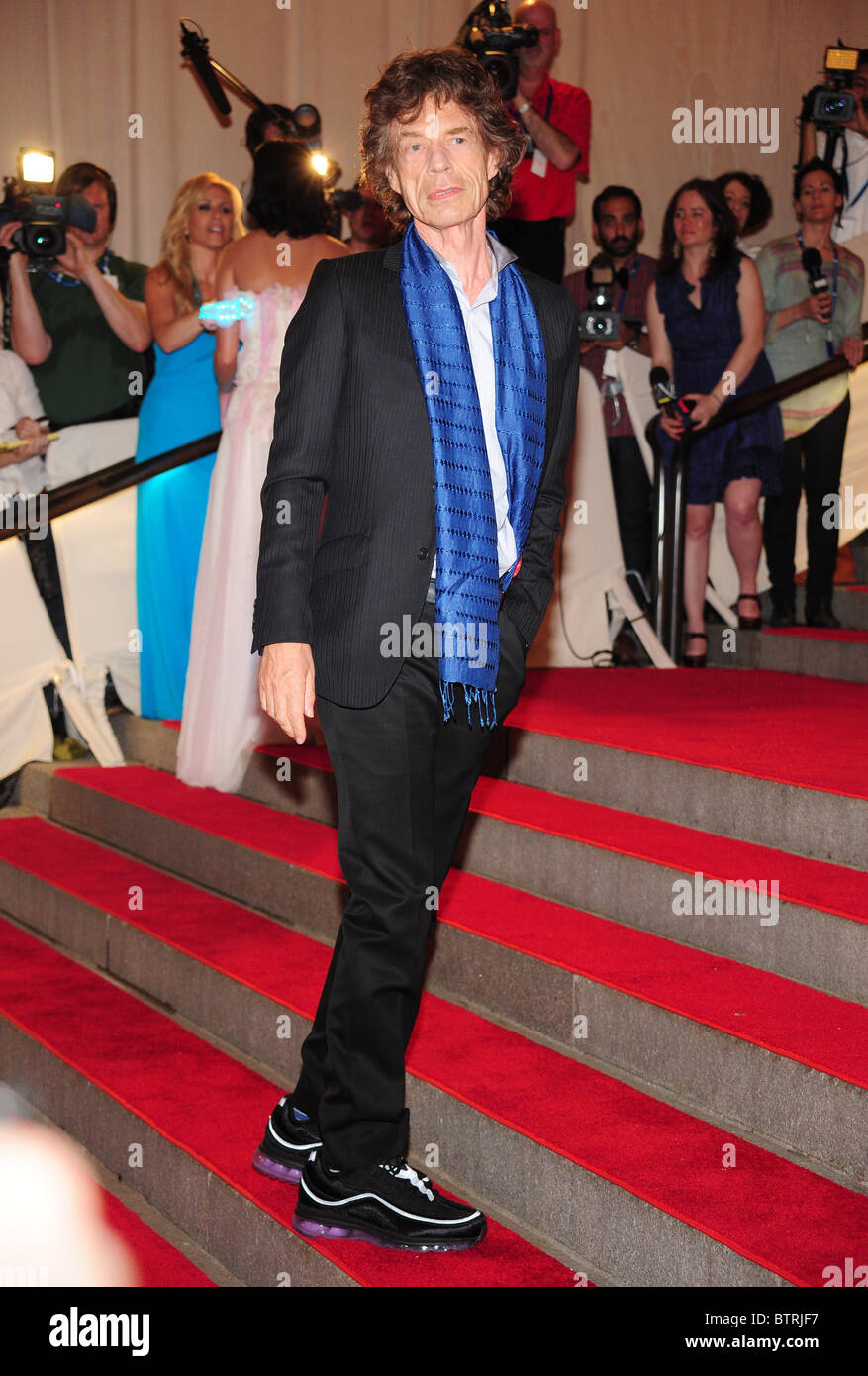 American Woman: Fashioning a National Identity Benefit Gala Co-Hosted ...