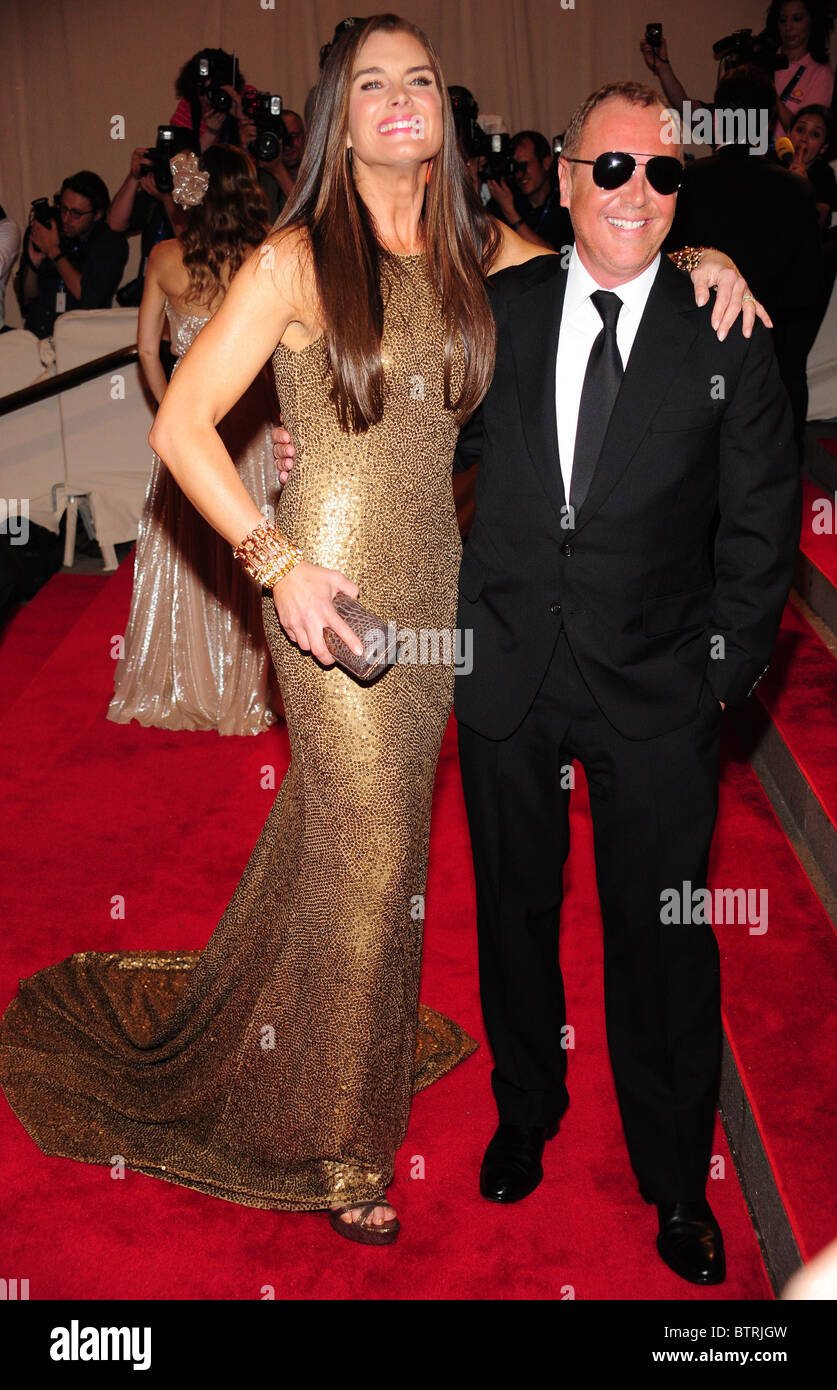 American Woman: Fashioning a National Identity Benefit Gala Co-Hosted ...