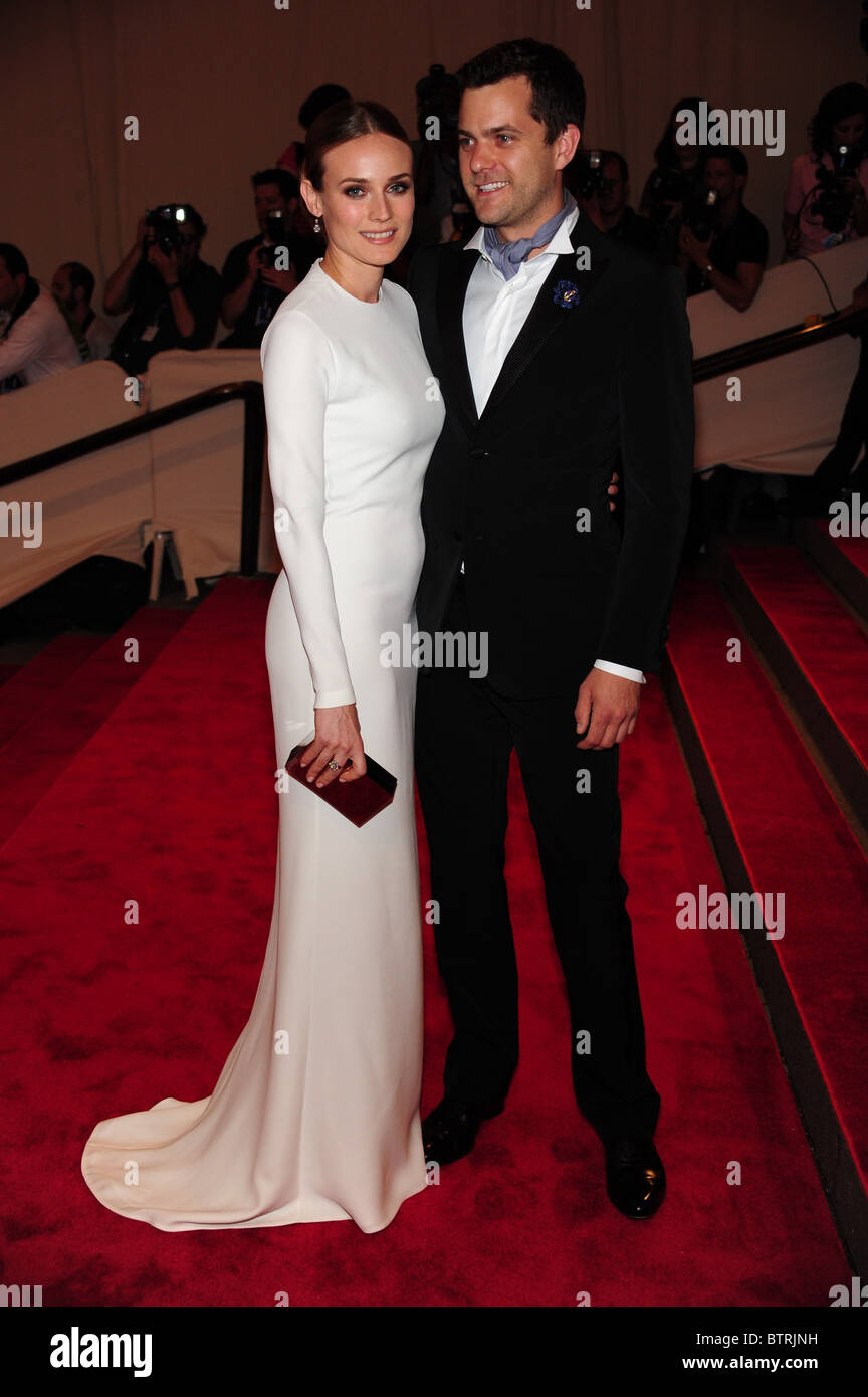 American Woman: Fashioning a National Identity Benefit Gala Co-Hosted ...