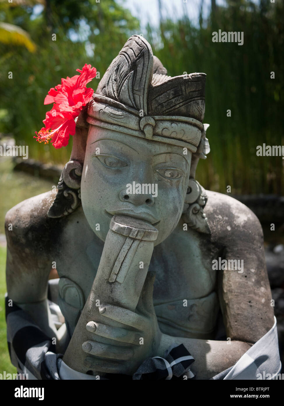Statue in grounds of the Melia Bali Hotel, Nusa Dua Bali Indonesia ...