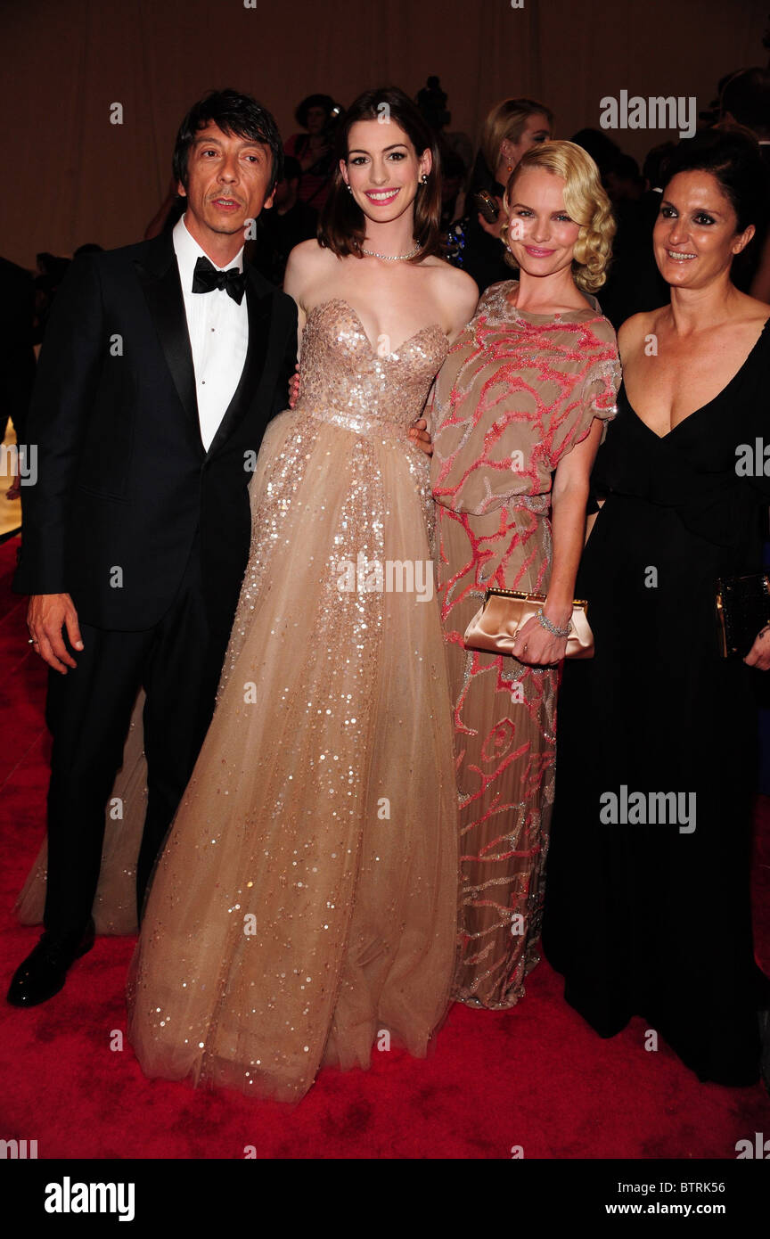 Part 2 - American Woman: Fashioning a National Identity Benefit Gala Co ...