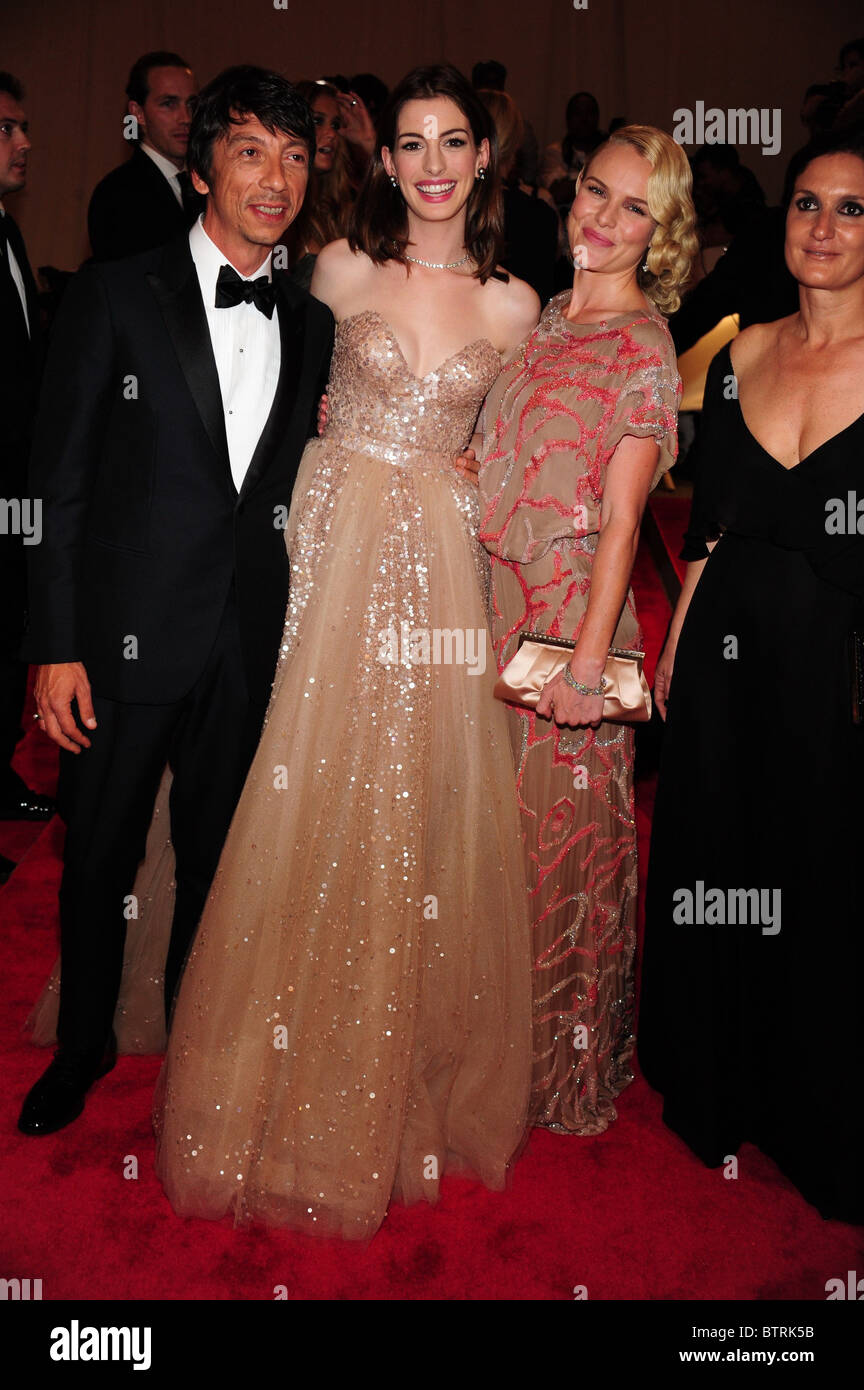 Part 2 - American Woman: Fashioning a National Identity Benefit Gala Co ...