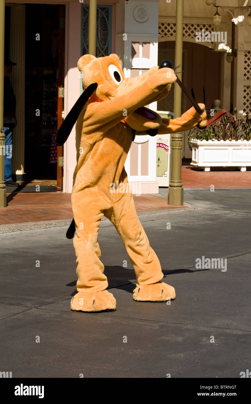 Disneyland pluto hi-res stock photography and images - Alamy