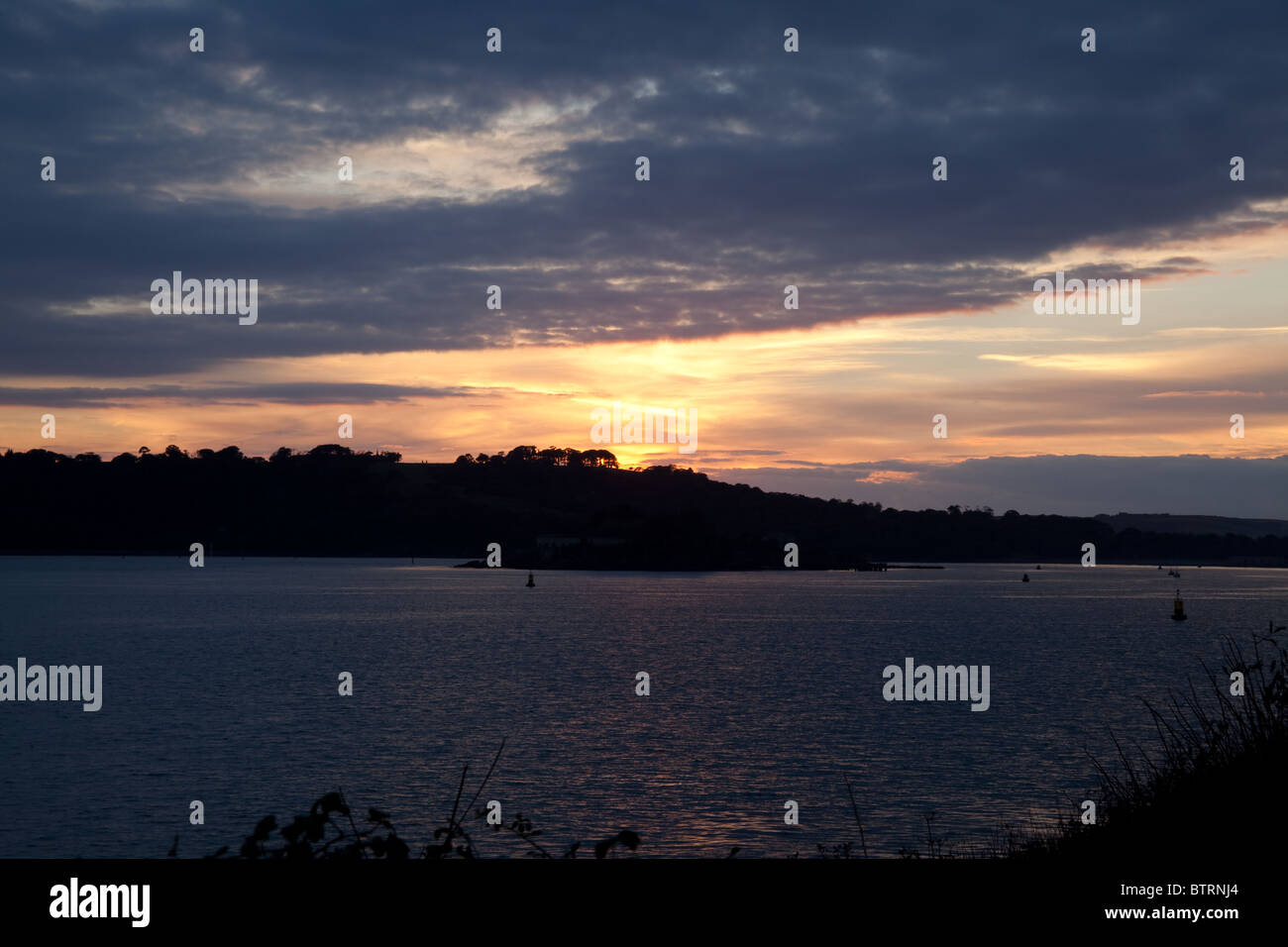 Plymouth sound and drakes island hi-res stock photography and images ...