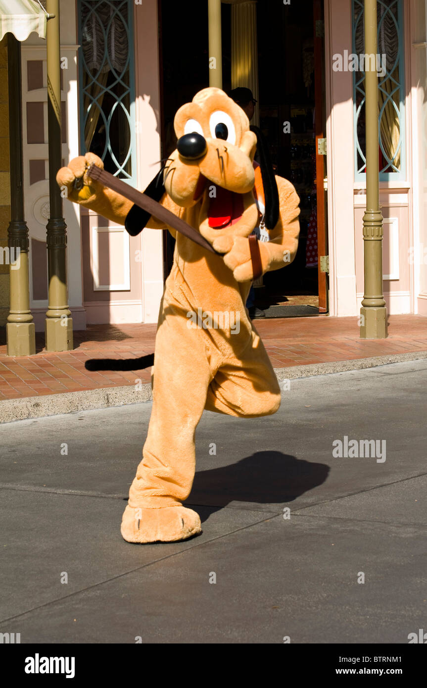 Disneyland pluto hi-res stock photography and images - Alamy