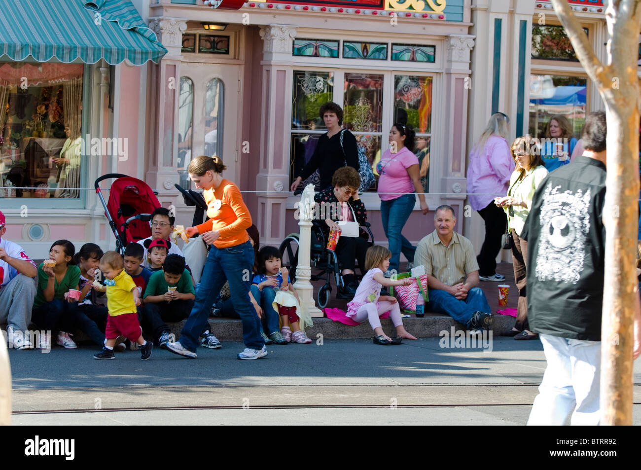 People at Disneyland Amusement Park, California USA Stock Photo - Alamy