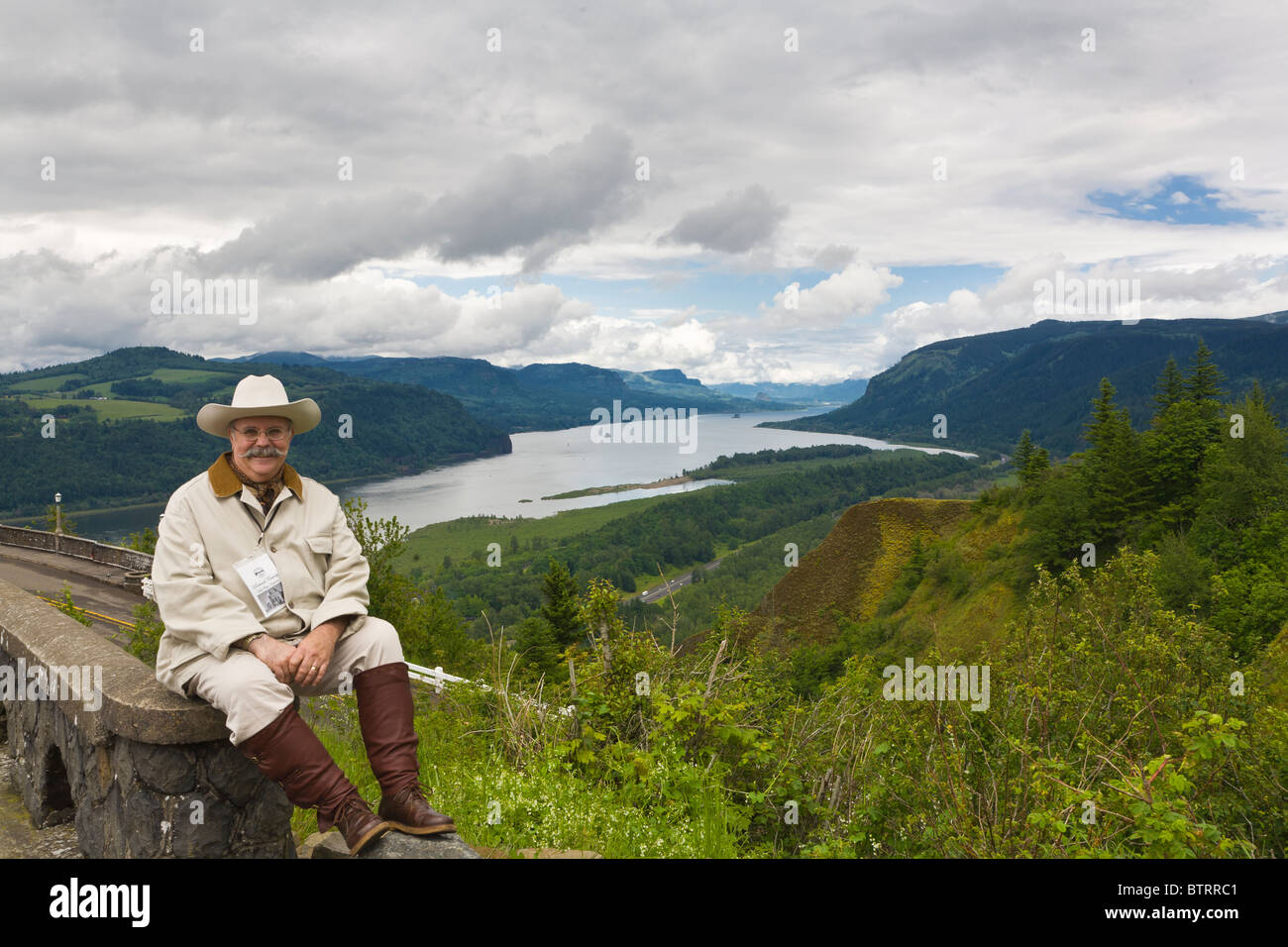 Teddy Roosevelt at The Vista House in Crown Point State Park in the ...