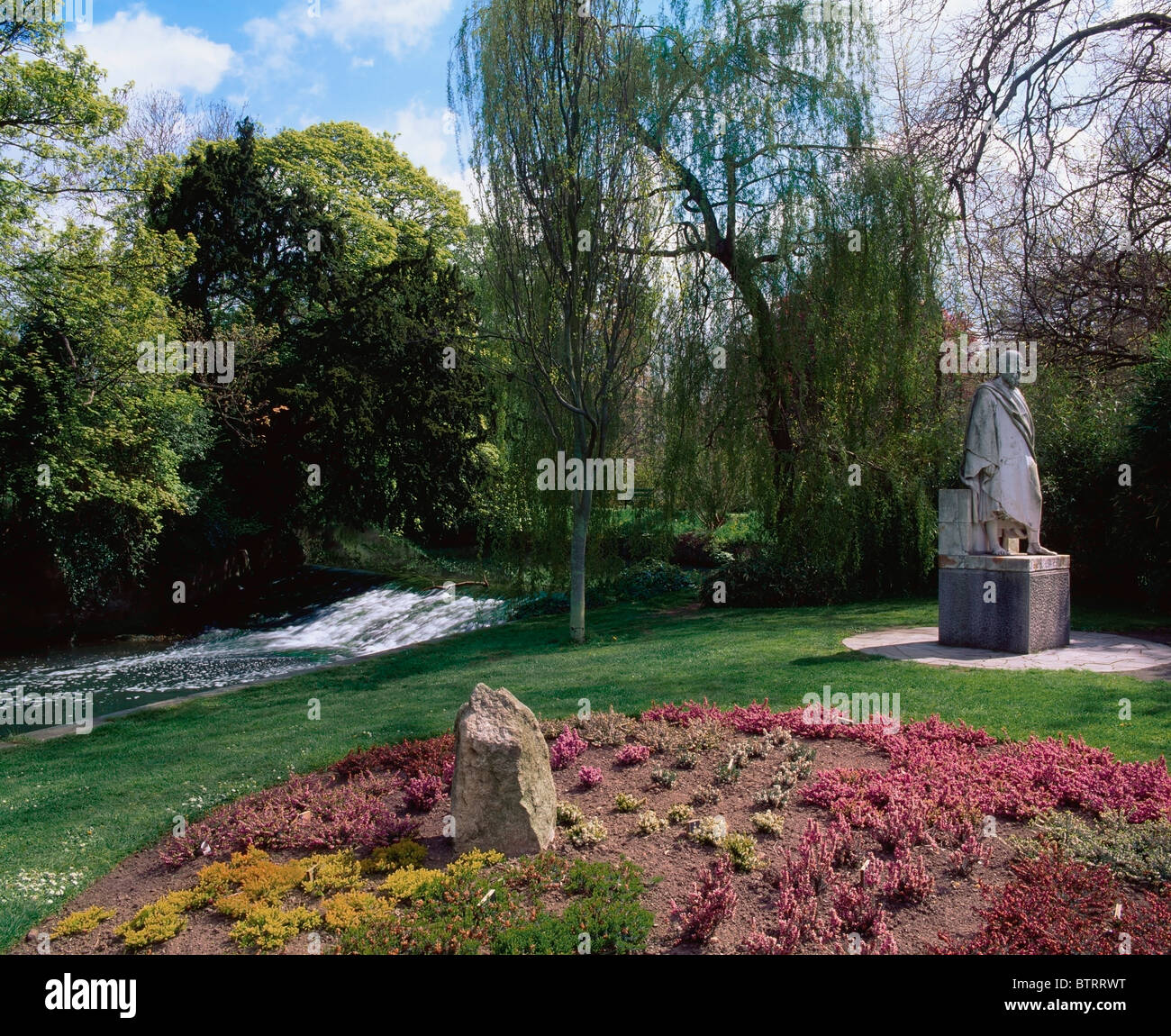 Heather gardens hi-res stock photography and images - Alamy