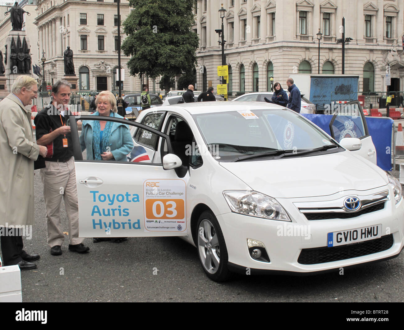 Hydrogen hybrid alternative fuel cell cars hi-res stock photography and ...