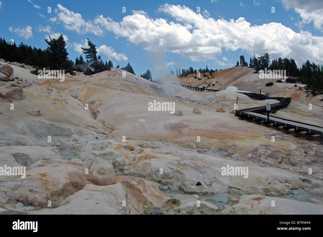 Bumpass hell trail hi-res stock photography and images - Alamy