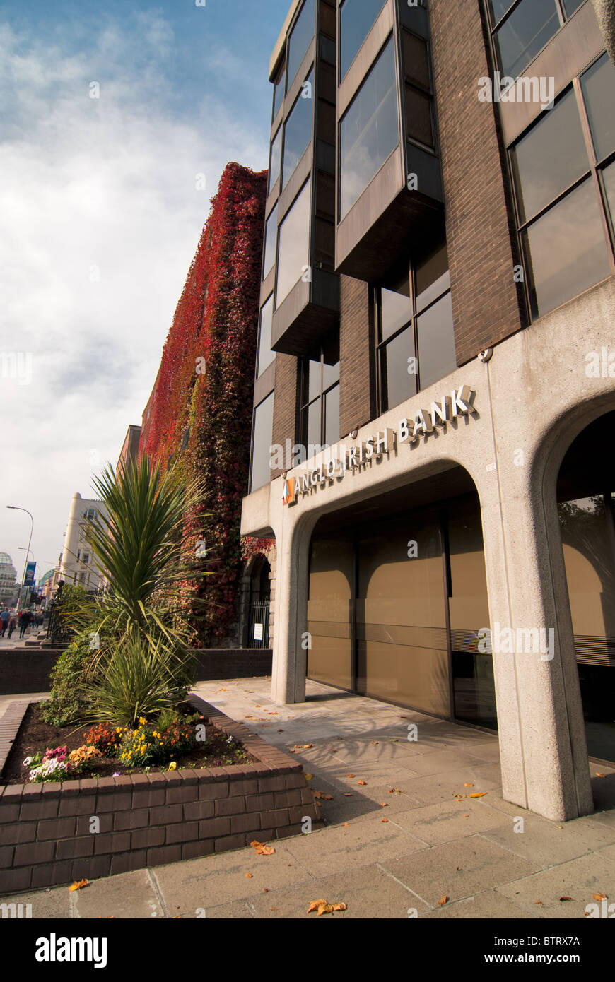 Bank of ireland headquarters hi-res stock photography and images - Alamy