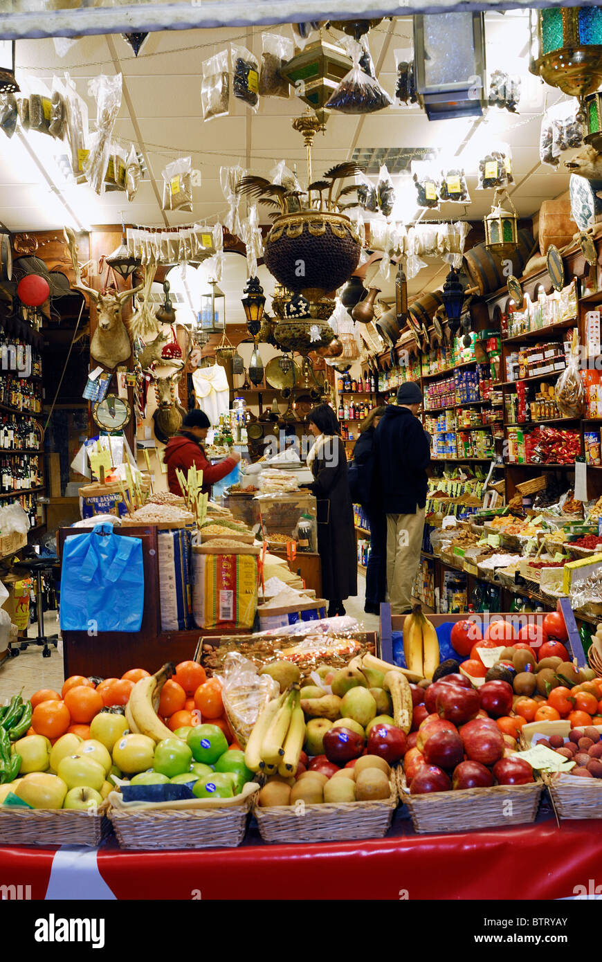Shopping inside arab ethnic grocery store hi-res stock photography and ...