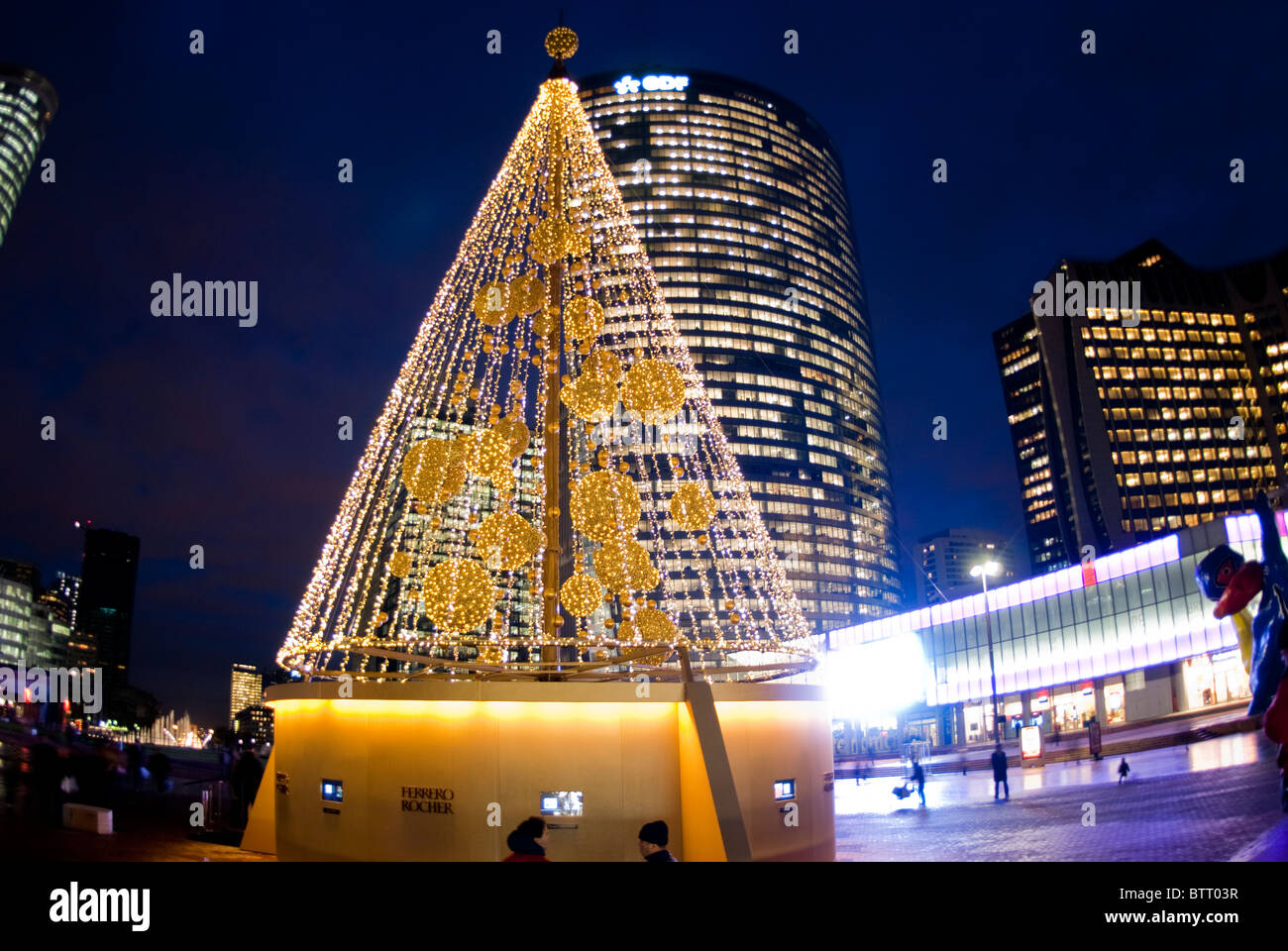 Paris, France, Street Scene, Christmas Lights, Christmas Tree, on ...