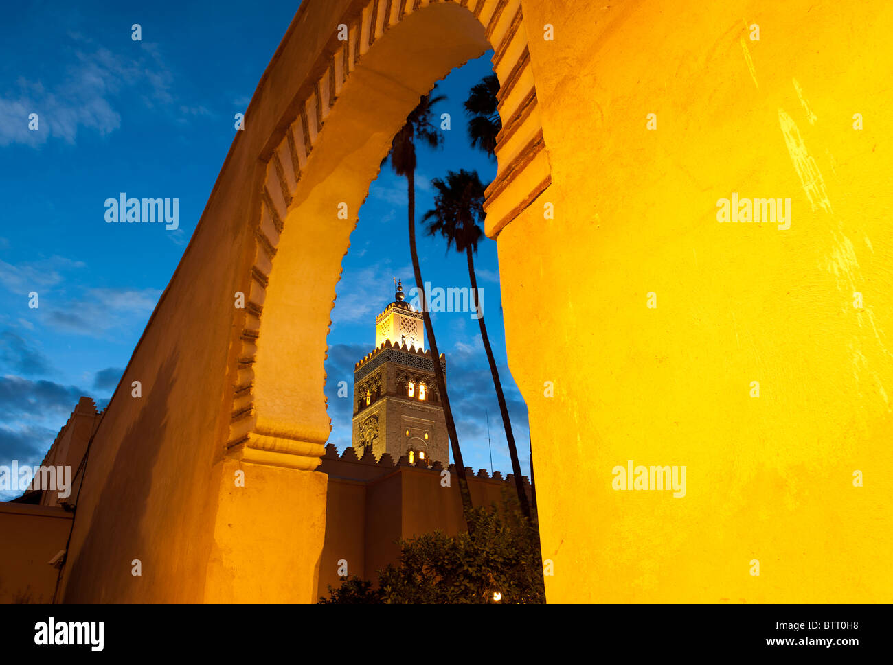 Marrakech night market hi-res stock photography and images - Alamy