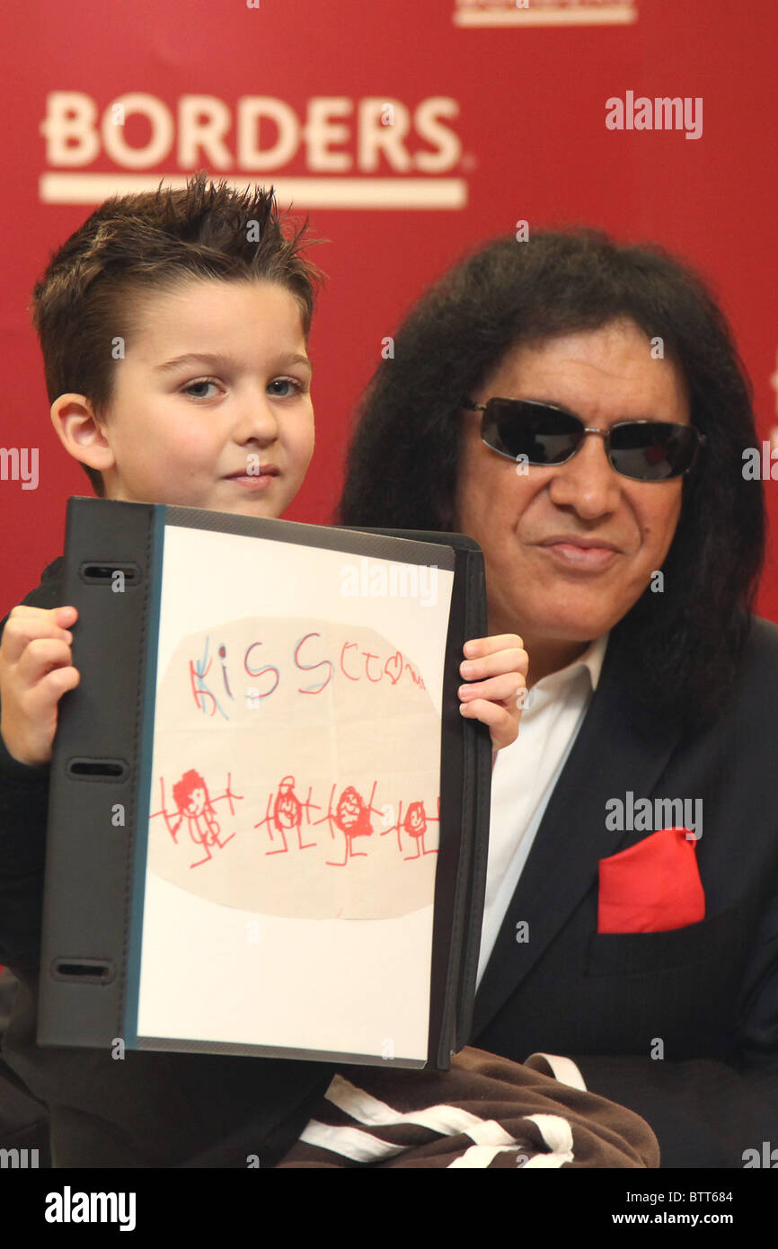 Gene Simmons Book Signing for KISS Kompendium Marvel Comics Compilation ...