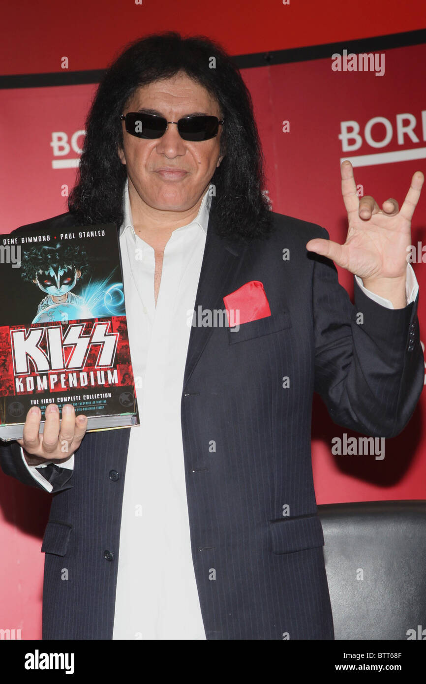 Gene Simmons Book Signing for KISS Kompendium Marvel Comics Compilation ...