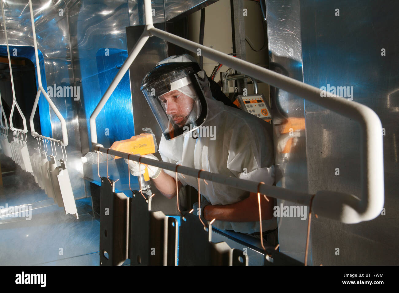 Powder coating hi-res stock photography and images - Alamy