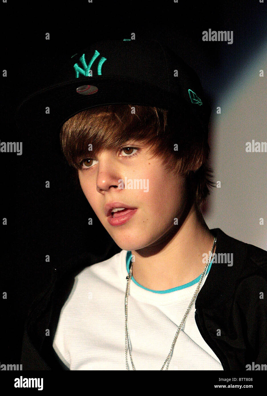 Justin bieber 2009 hi-res stock photography and images - Alamy