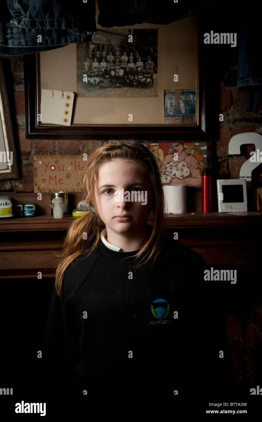 Sullen teen hi-res stock photography and images - Alamy