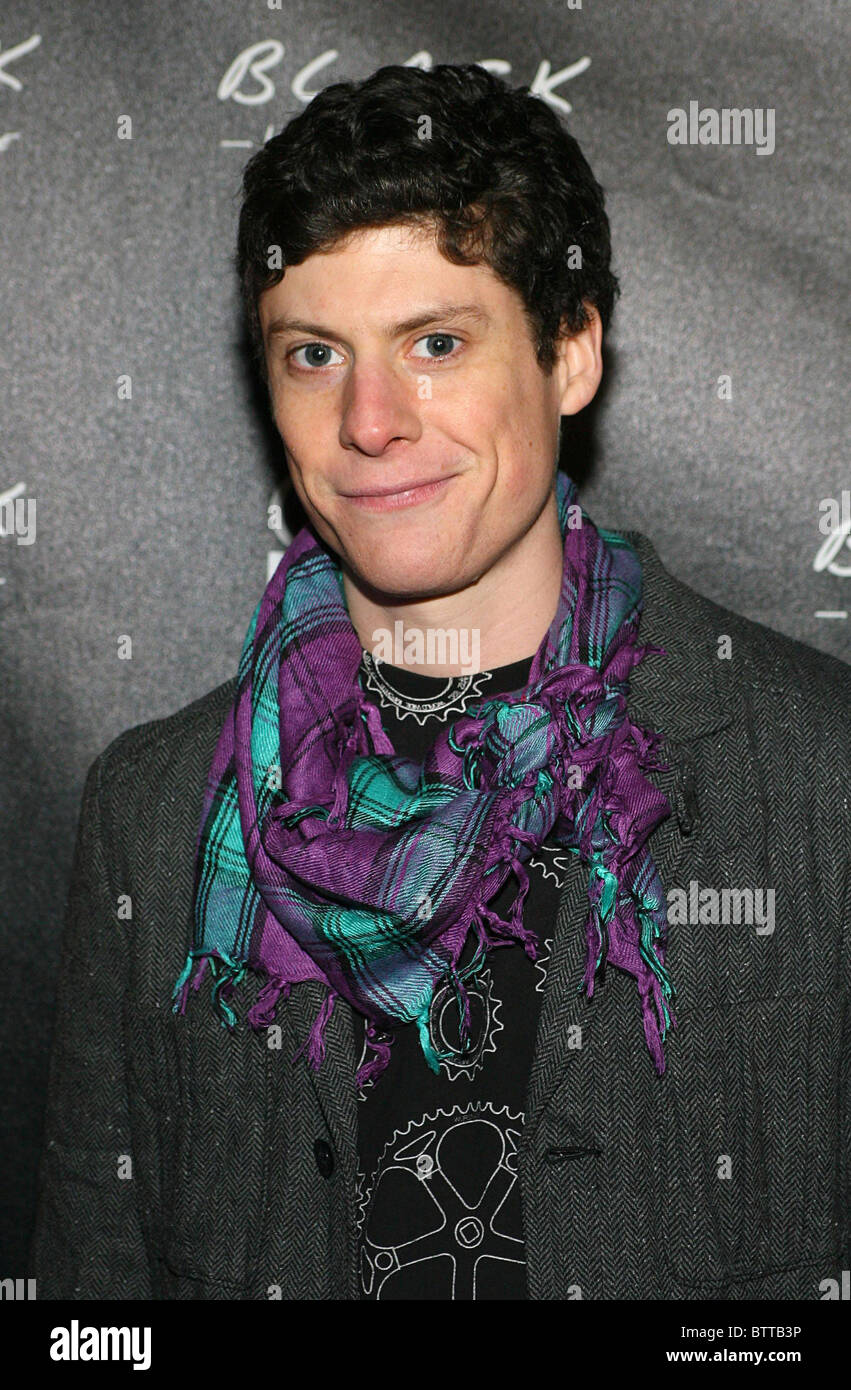 Black Kenneth Cole Fragrance and Gen Art Salute Actors Who Make It ...