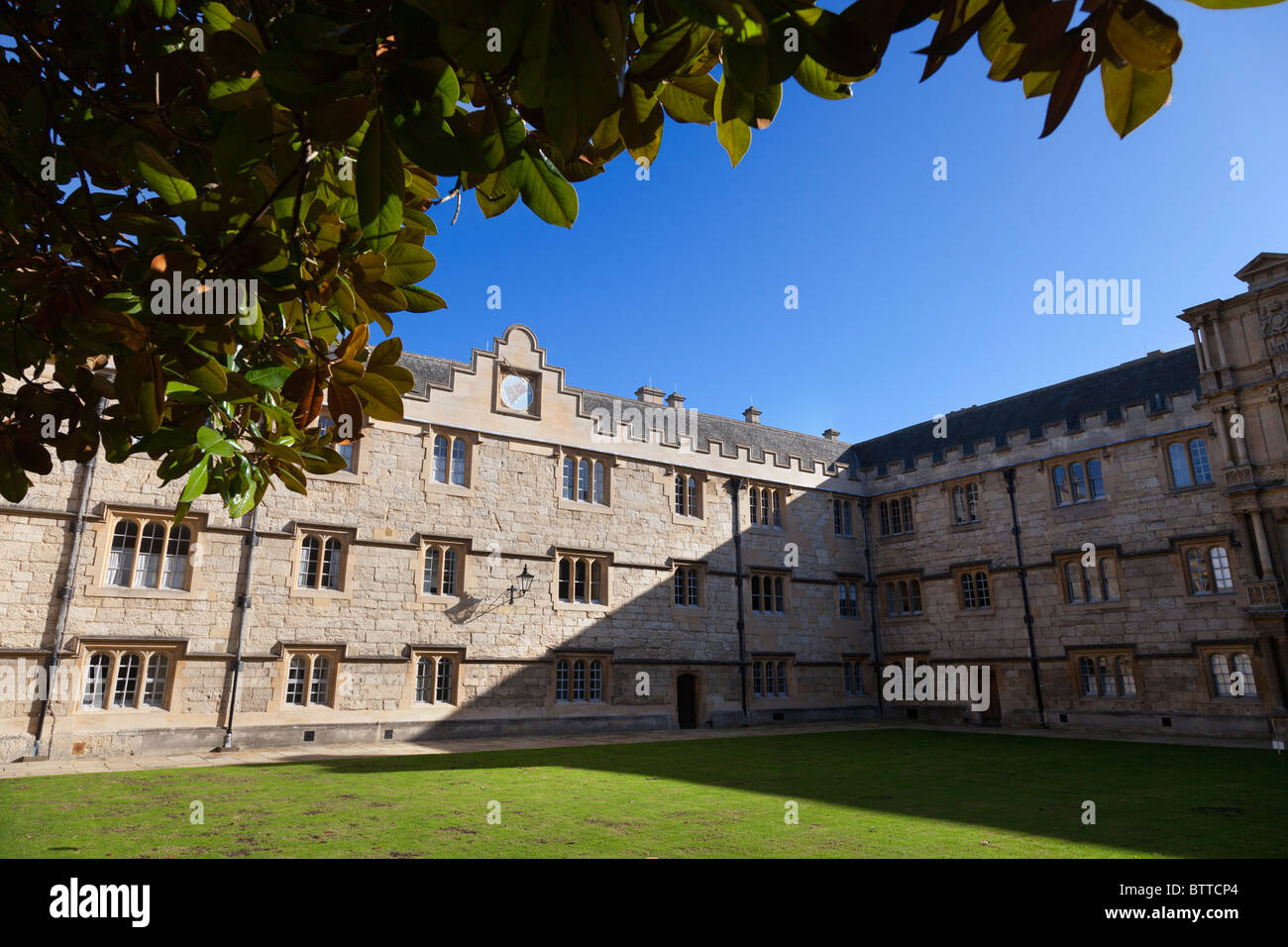 Paved Quadrangle High Resolution Stock Photography and Images - Alamy
