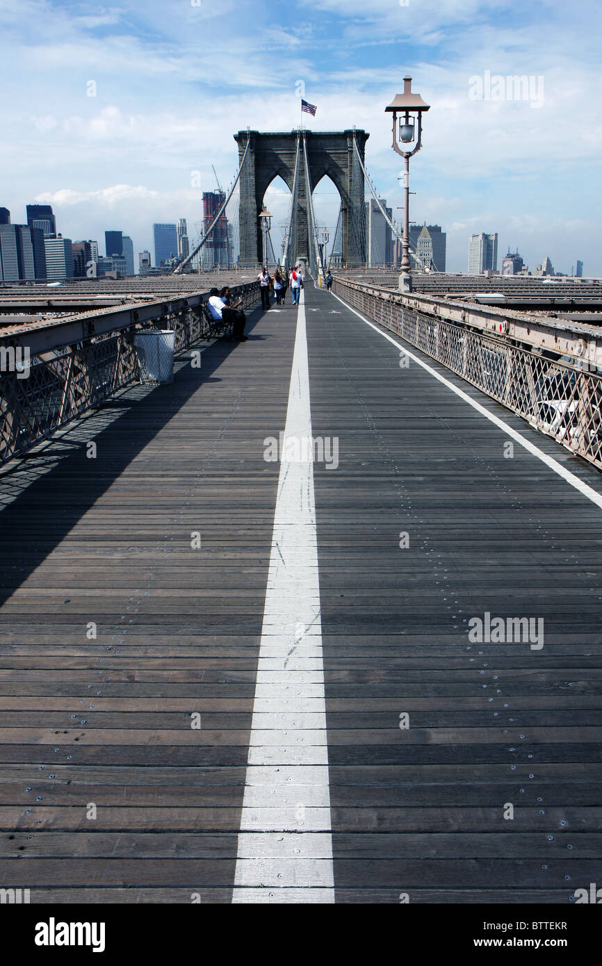 View of the Brooklyn bridge in New York Stock Photo - Alamy