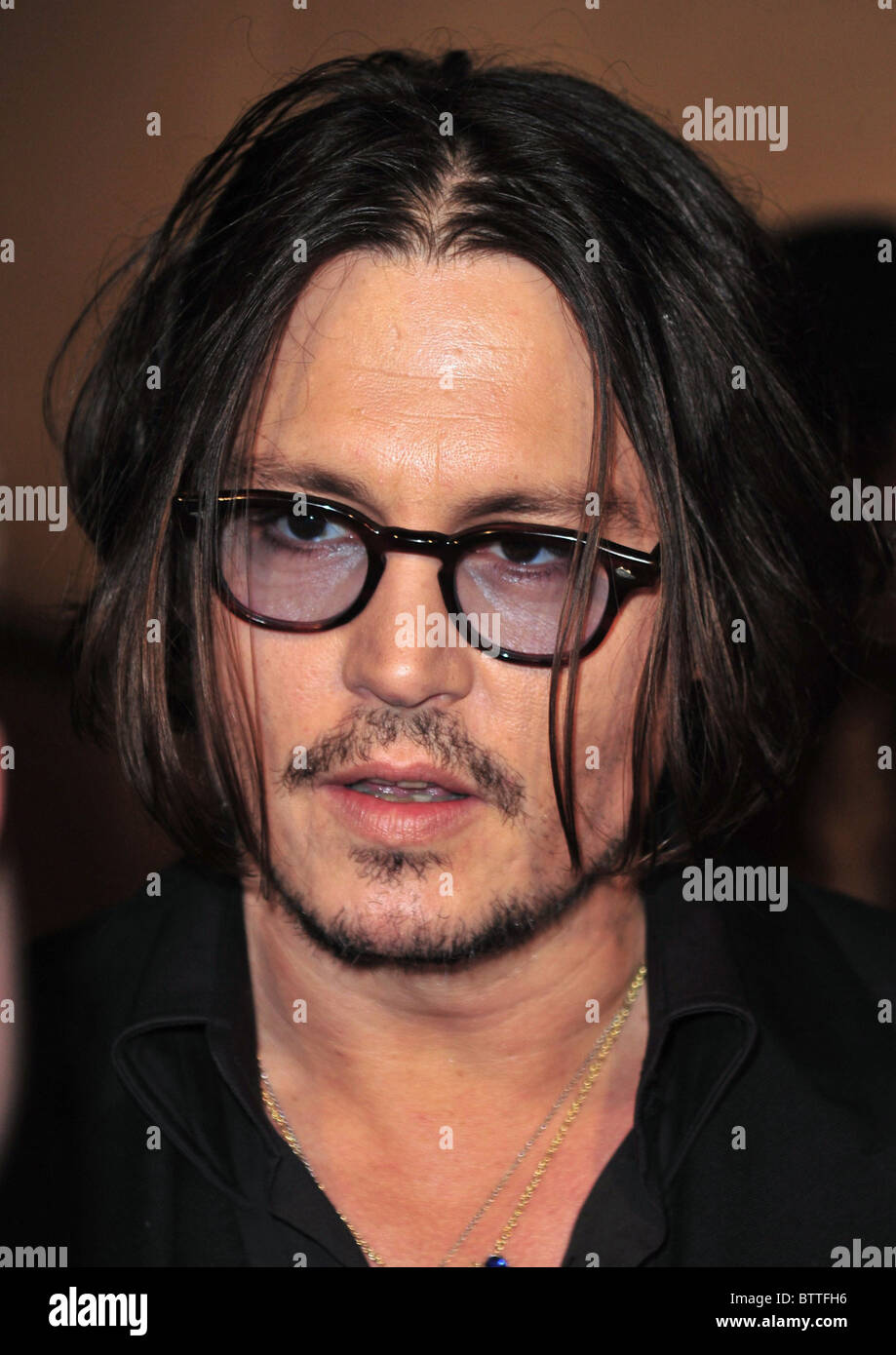 Tim burton with eyeglasses hi-res stock photography and images - Alamy