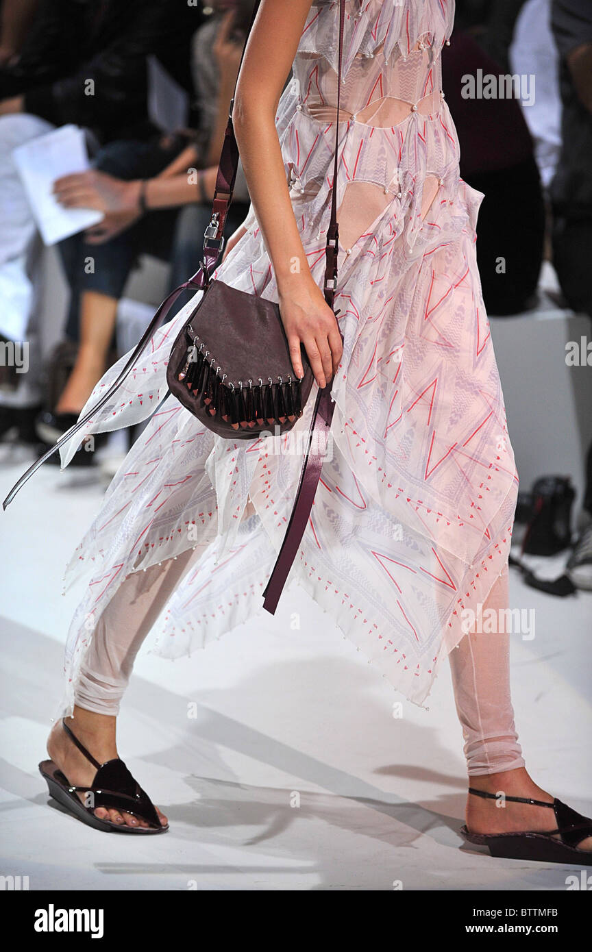 Marc Jacobs Spring/Summer 2010 Fashion Show Stock Photo - Alamy