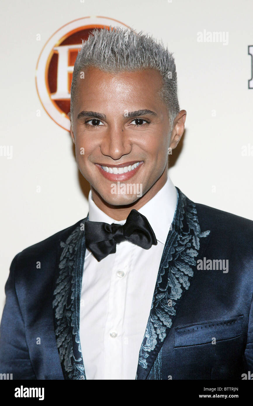 Entertainment Tonight Emmy Party Sponsored by PEOPLE Magazine Stock ...