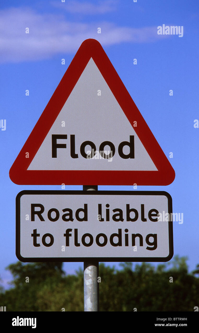 Road warning sign liable flooding hi-res stock photography and images ...
