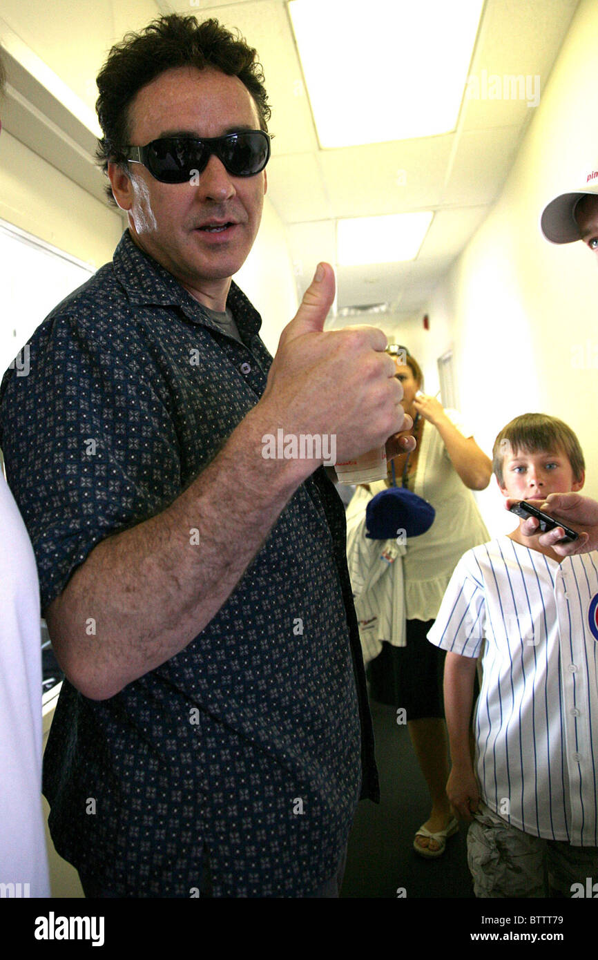 John Cusack Sings During 7th Inning Stretch at Chicago Cubs Baseball ...