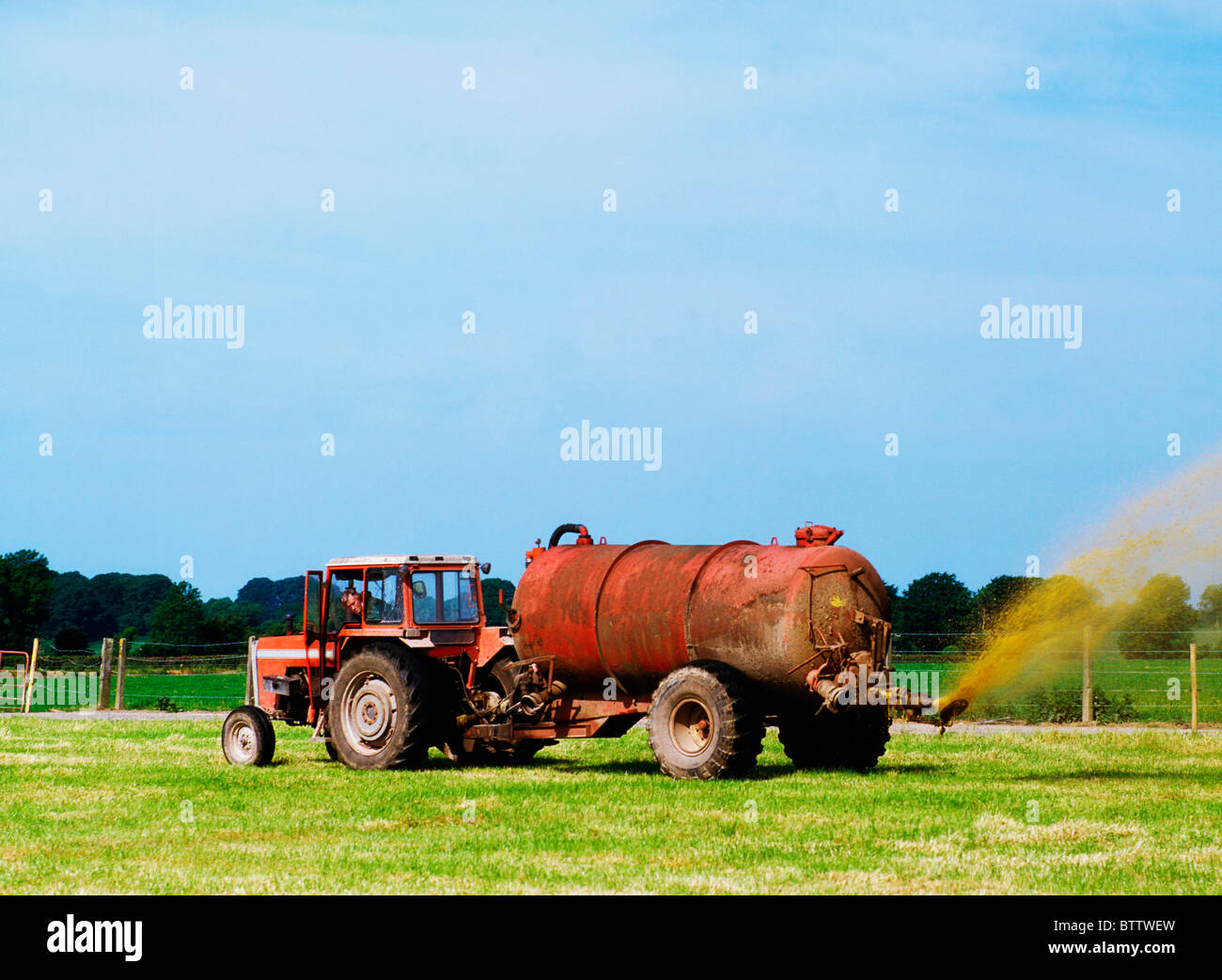 Spraying tractor hi-res stock photography and images - Alamy