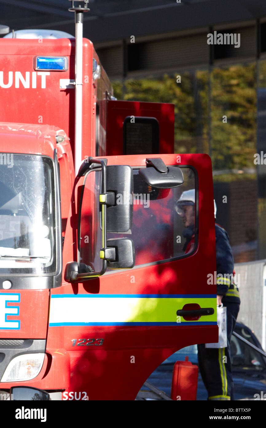 LFB's Scientific Support Unit attends to a nearby chemical spill Stock ...
