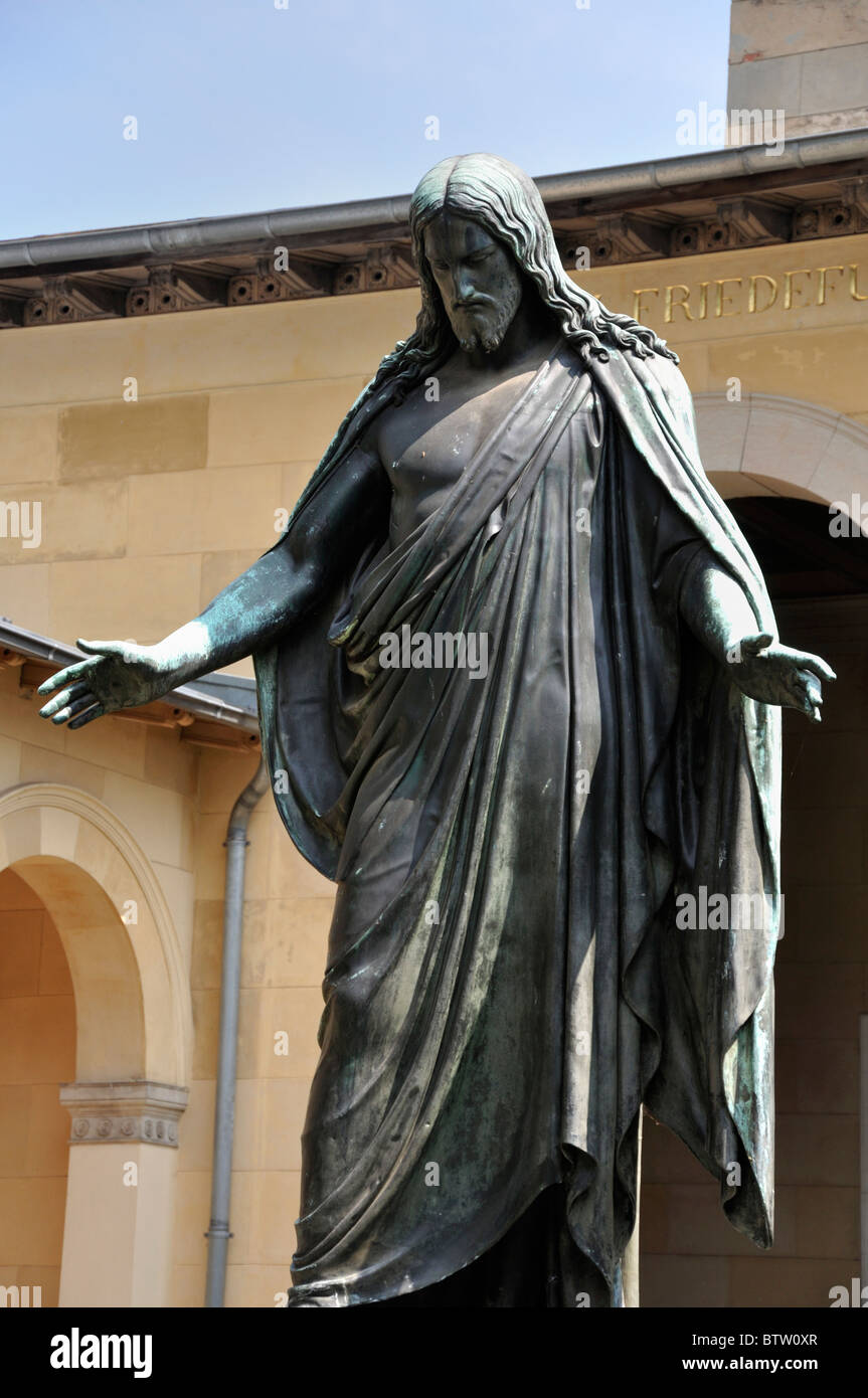 Jesus christ statue church hi-res stock photography and images - Alamy