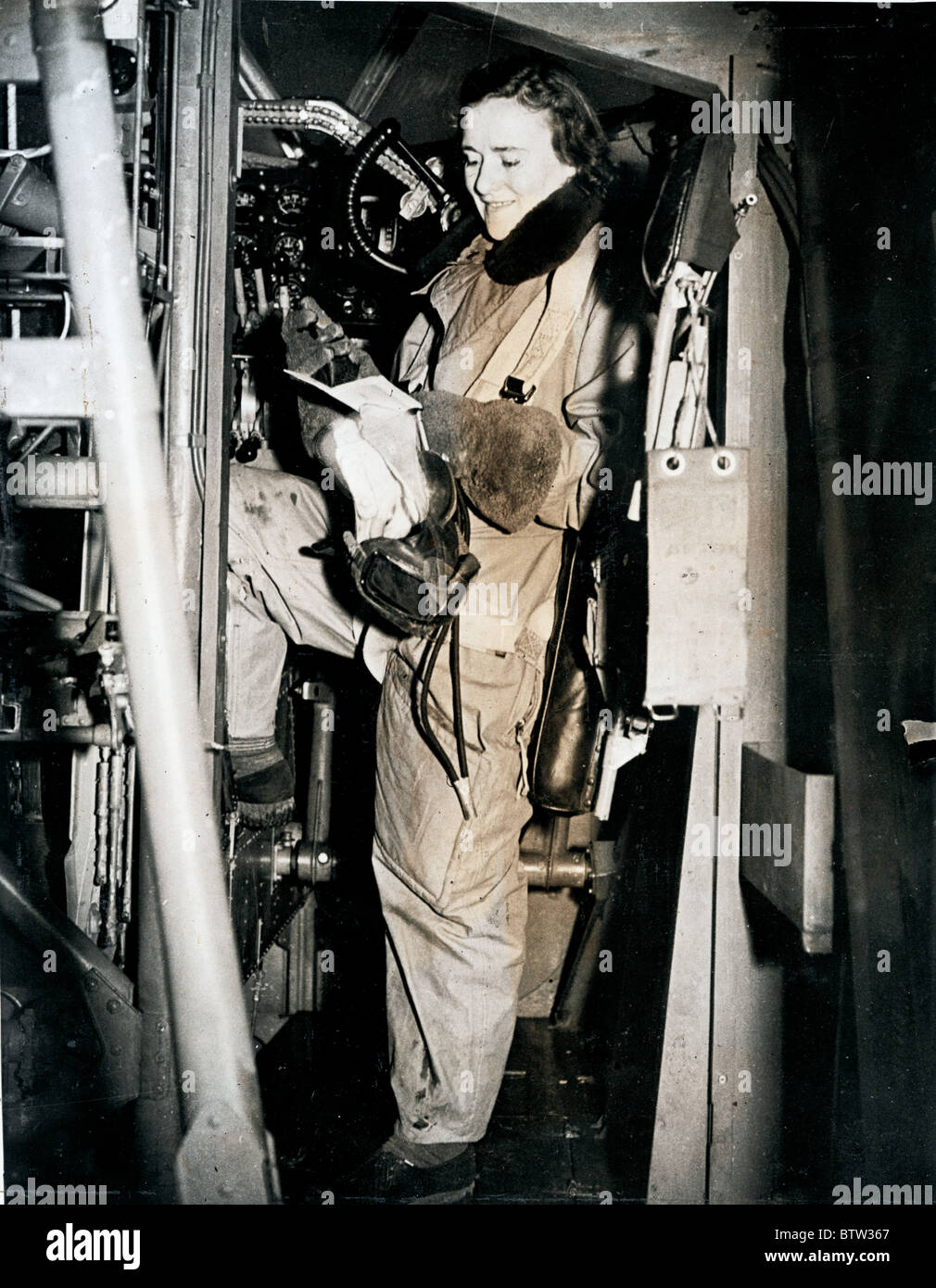 Ferry pilot ww2 hi-res stock photography and images - Alamy