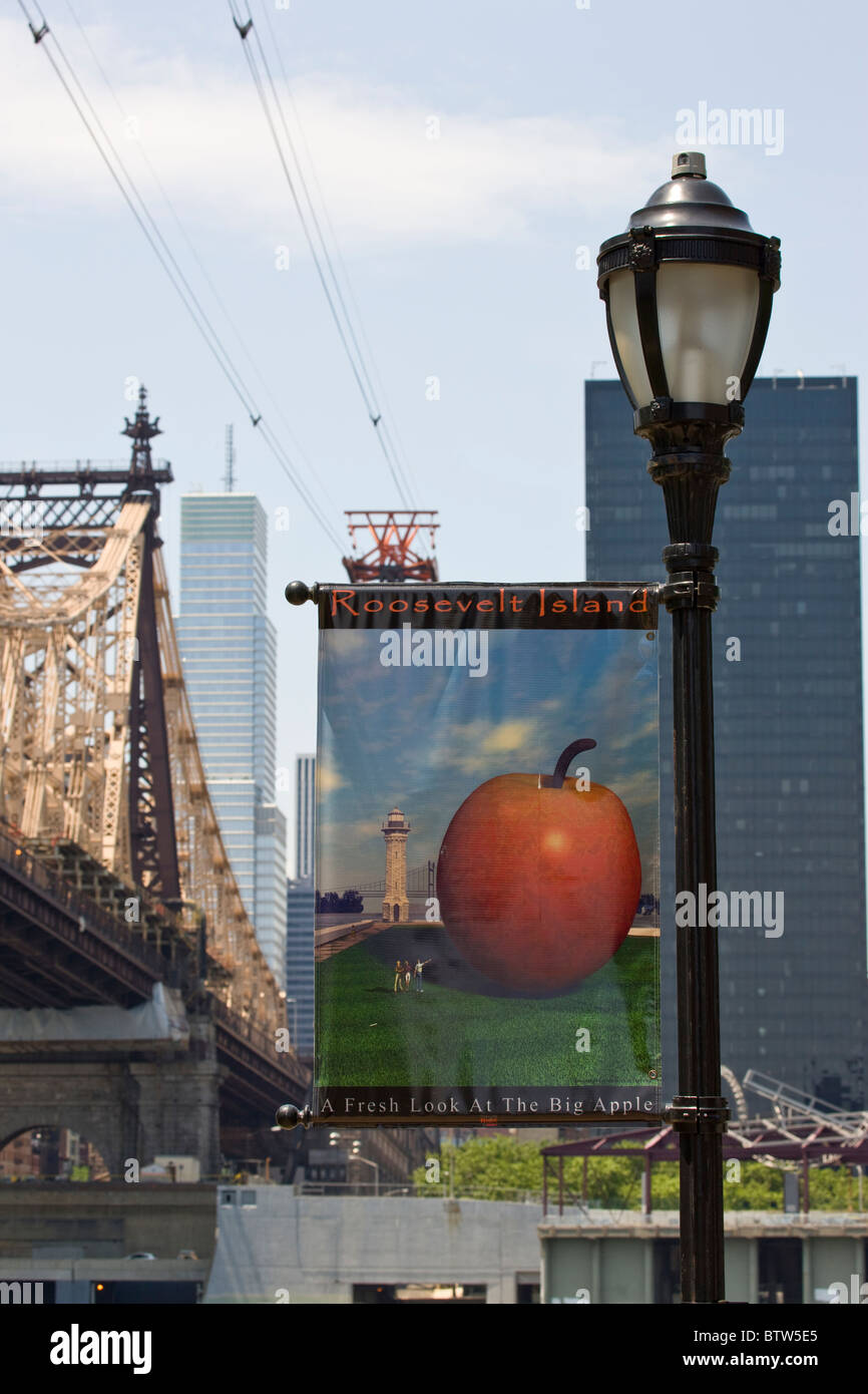 Roosevelt Island signpost Stock Photo - Alamy