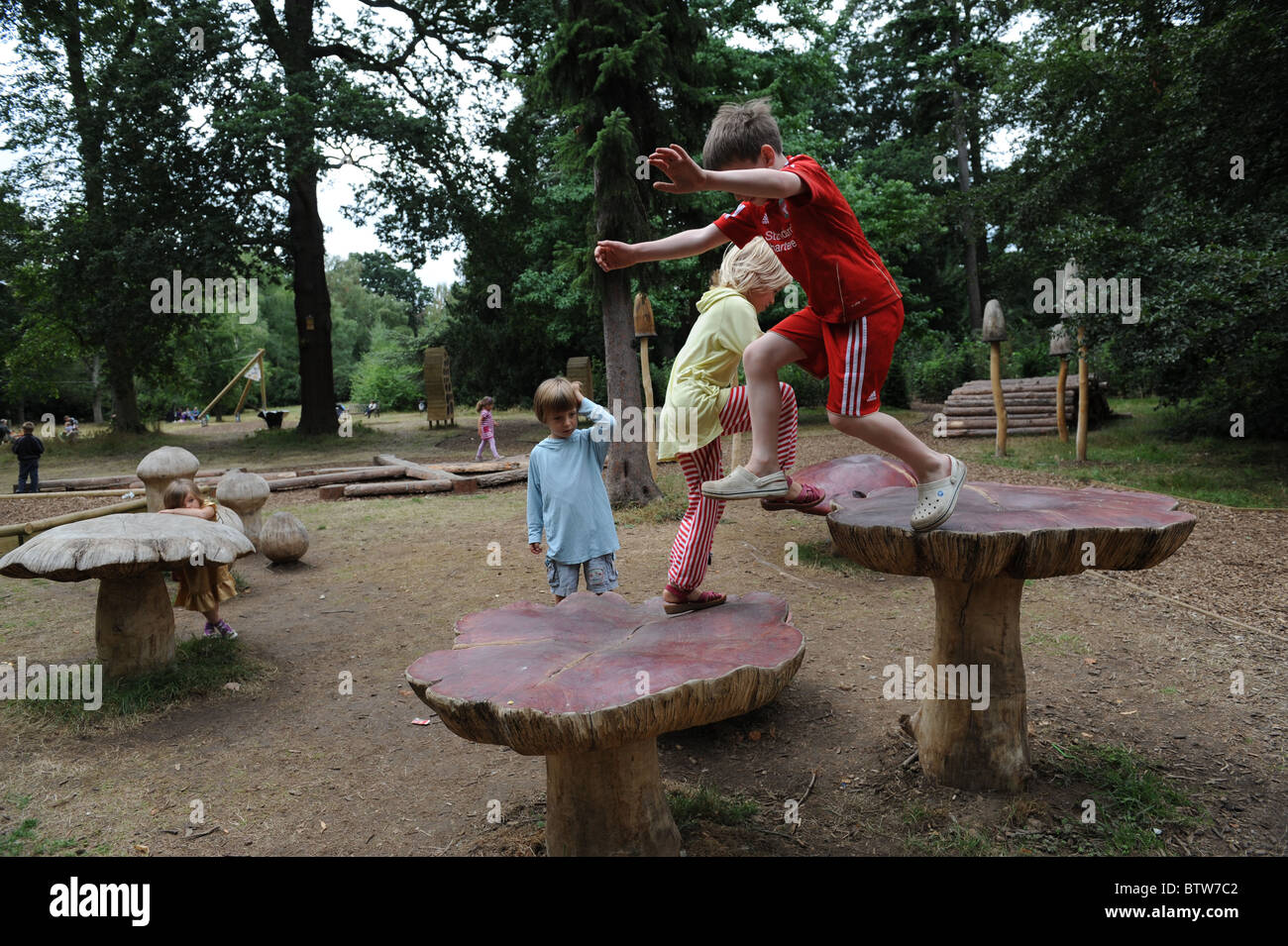 children playing in kew gardens on plantastic Stock Photo - Alamy