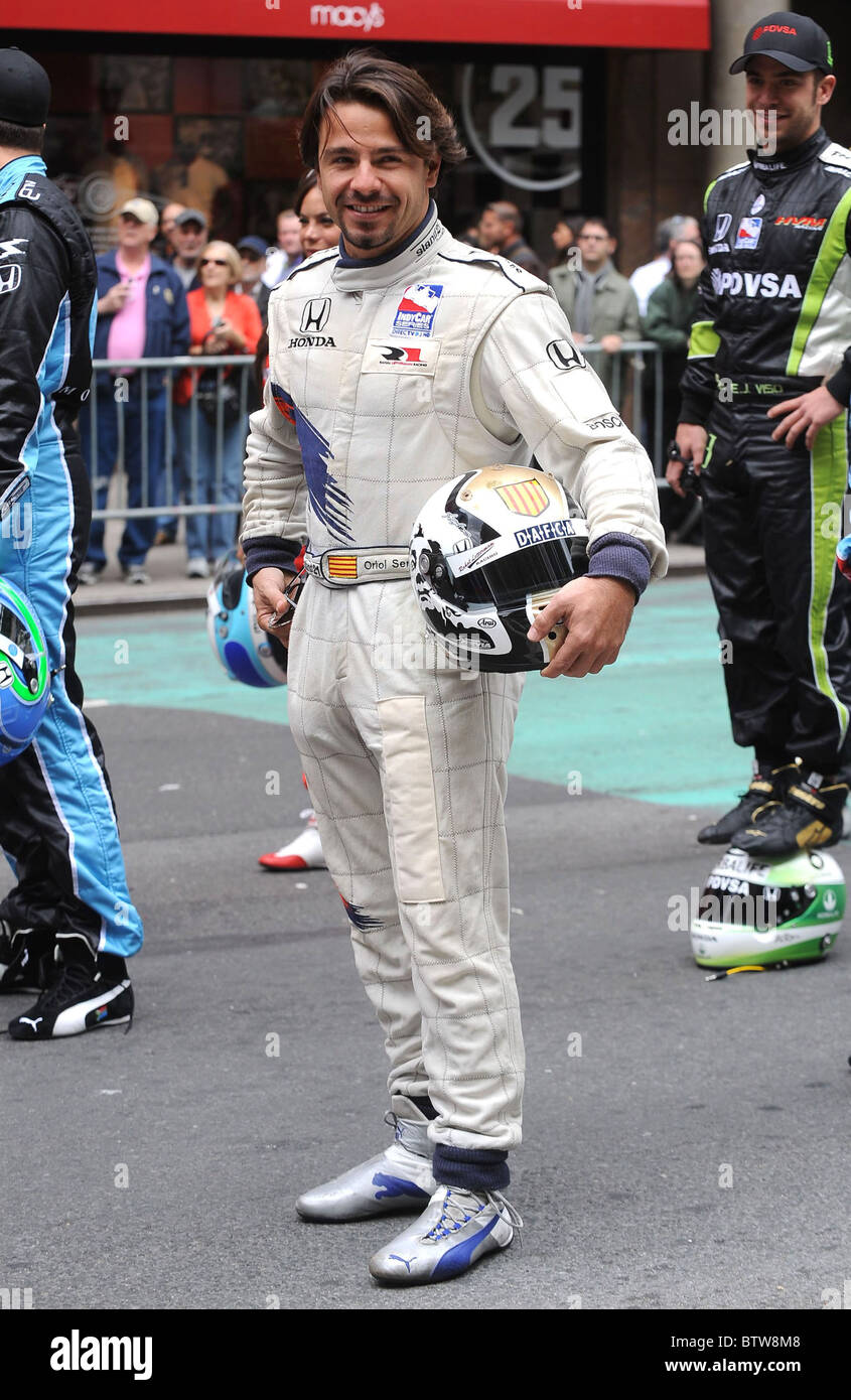 The 2009 Indianapolis 500 Race Car Drivers Line-Up Stock Photo - Alamy