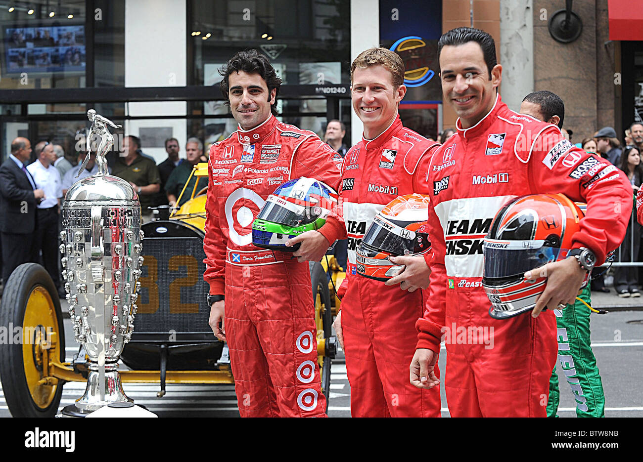 The 2009 Indianapolis 500 Race Car Drivers Line-Up Stock Photo - Alamy