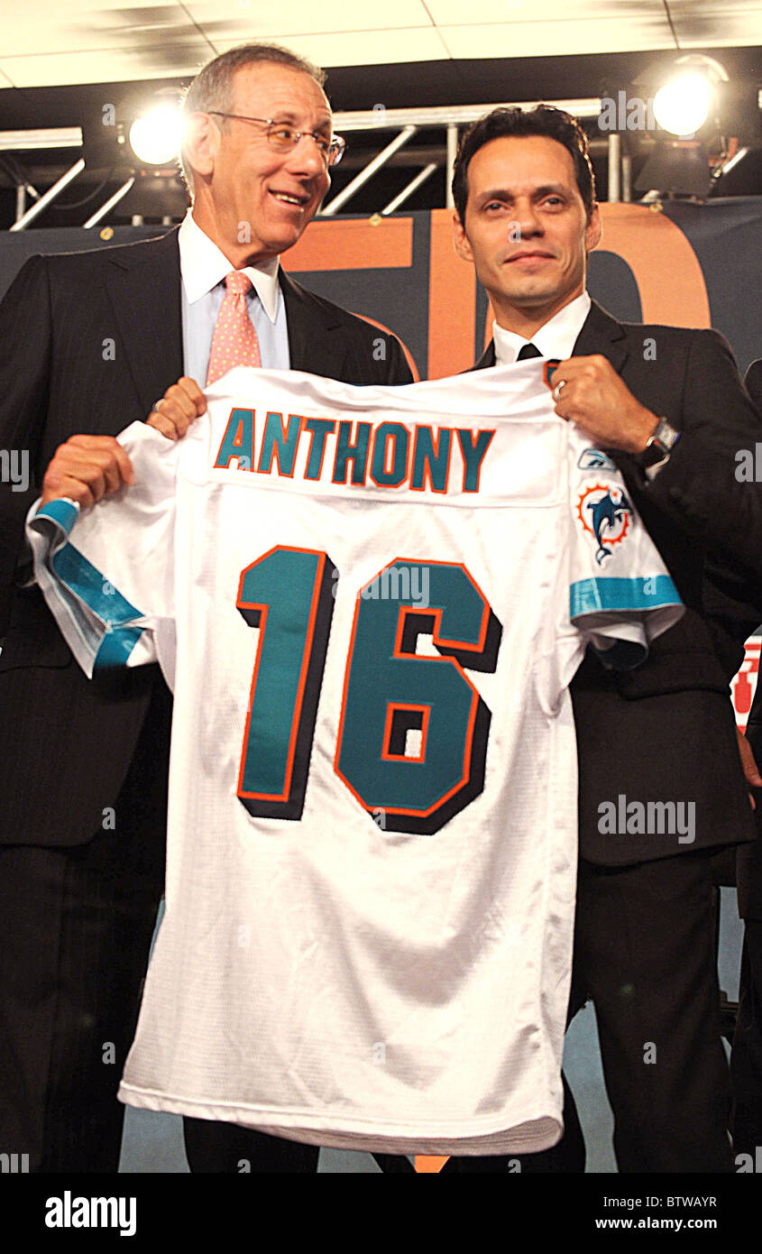 ESPN Deportes and Miami Dolphins NFL Press Conference Stock Photo - Alamy