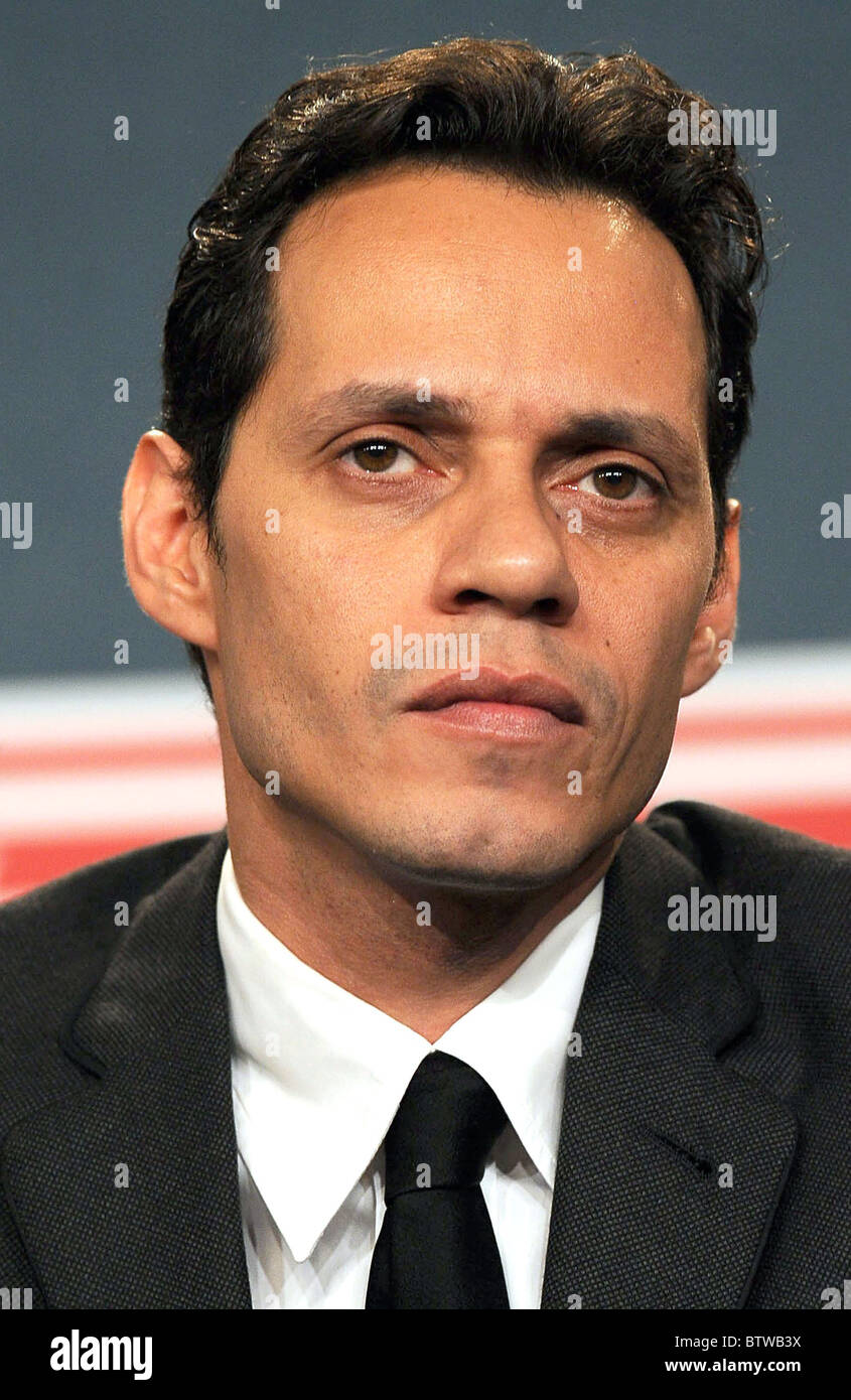 ESPN Deportes and Miami Dolphins NFL Press Conference Stock Photo - Alamy