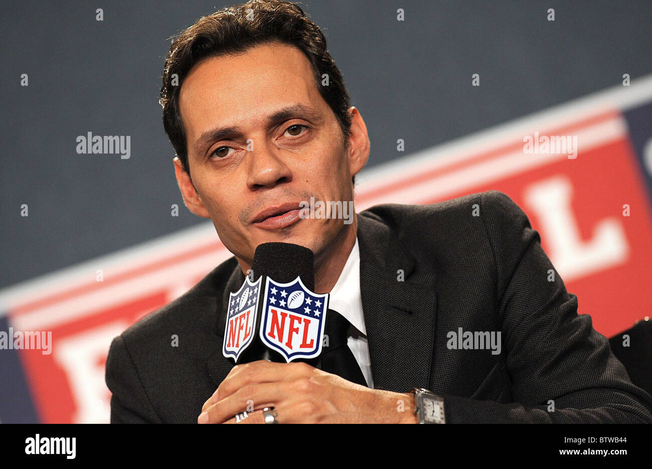 ESPN Deportes and Miami Dolphins NFL Press Conference Stock Photo - Alamy